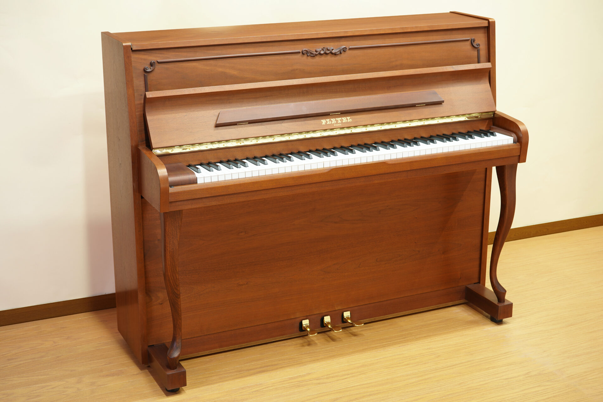 高品質な中古ピアノの販売（修理・再生）は伸和ピアノ